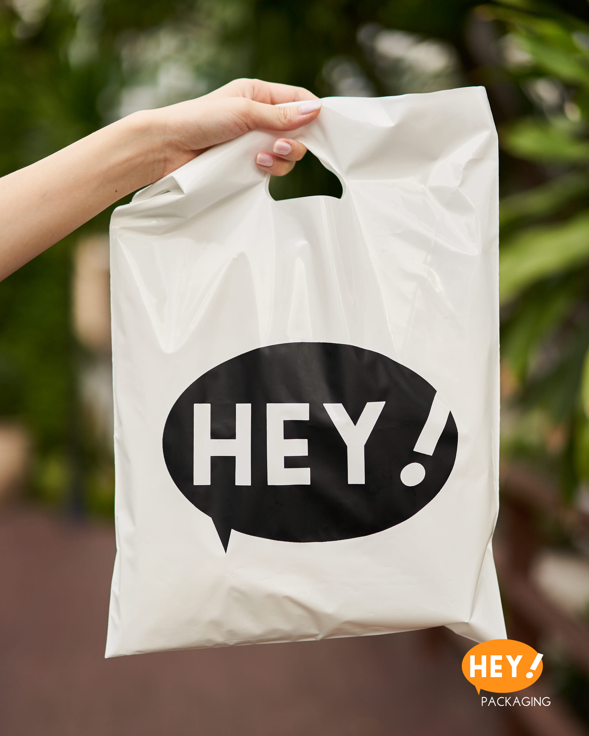 ถุงหิ้วพลาสติก ถุงช็อปปิ้ง พร้อมพิมพ์แบรนด์ - Hey Packaging